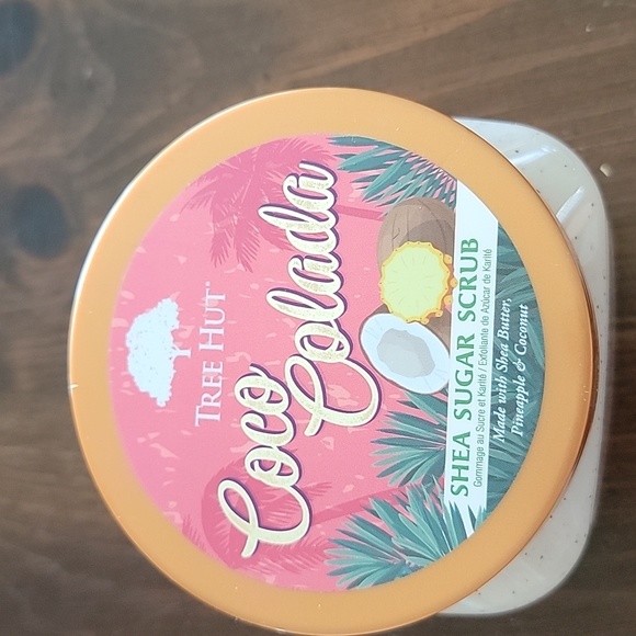 tree hut | Skincare | Tree Hut Coco Colada Shea Sugar Scrub 8oz Ultra ...